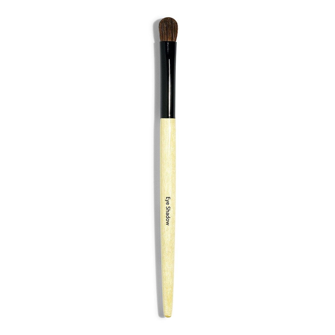 compact eye shadow brush